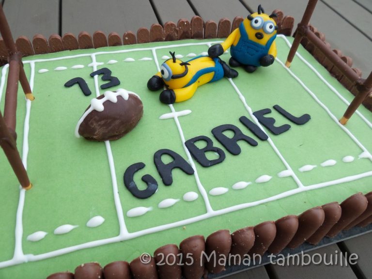Gâteau rugby des minions Maman Tambouille