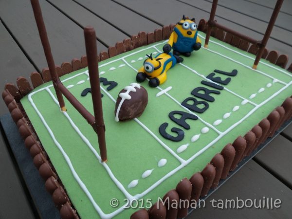 Gâteau rugby des minions Maman Tambouille