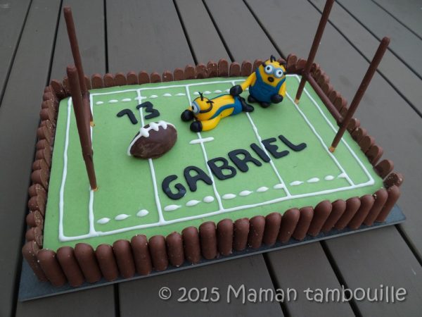 Gâteau rugby des minions Maman Tambouille